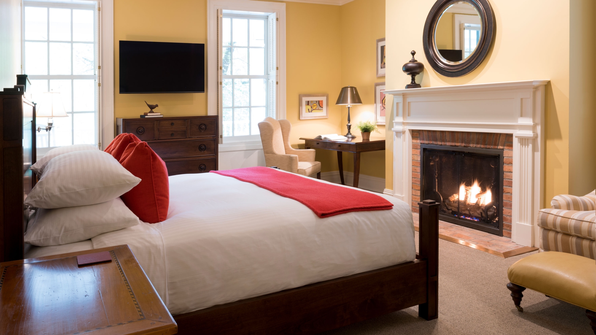 Third Night Free | Inns of Aurora